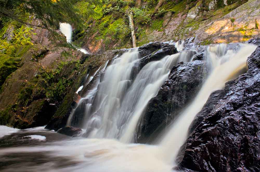Day Hiking Trails: Trail heads to Wis.' second highest waterfall