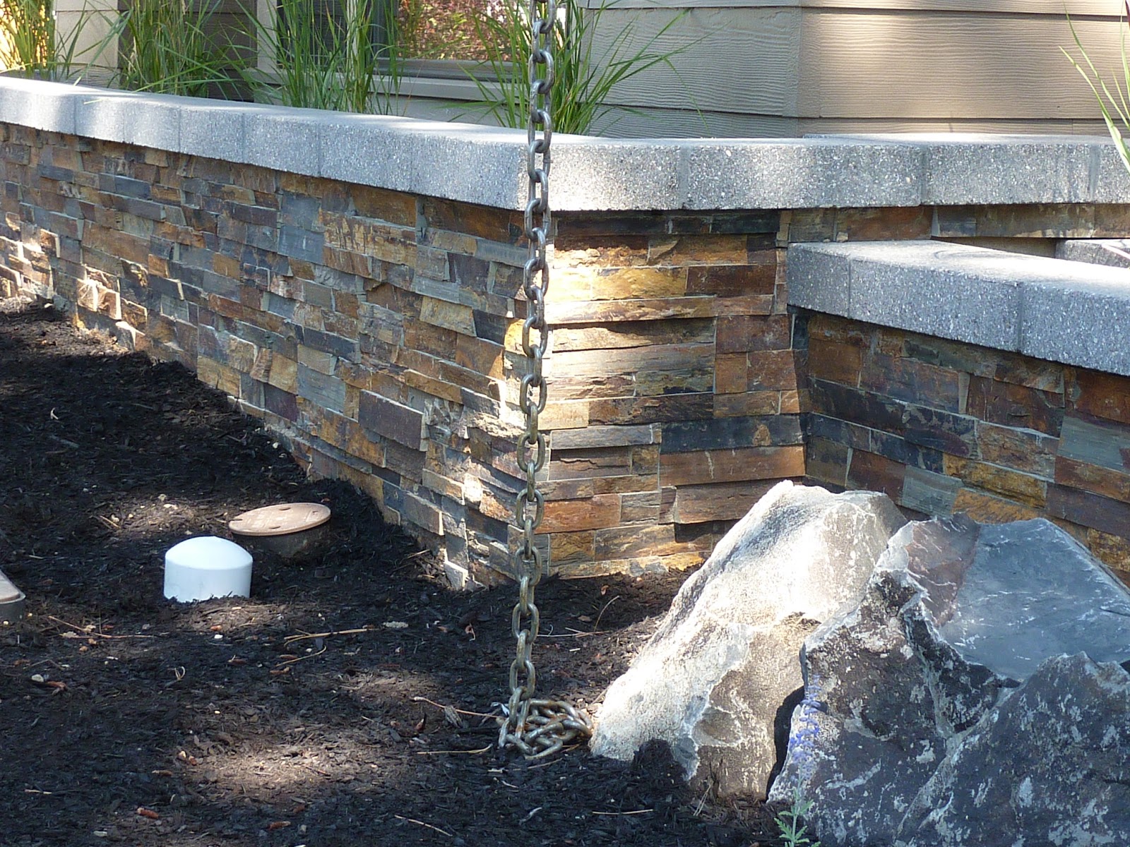 BOISINEAU MASONRY: Rox Pro Ledgestone Light Veneer