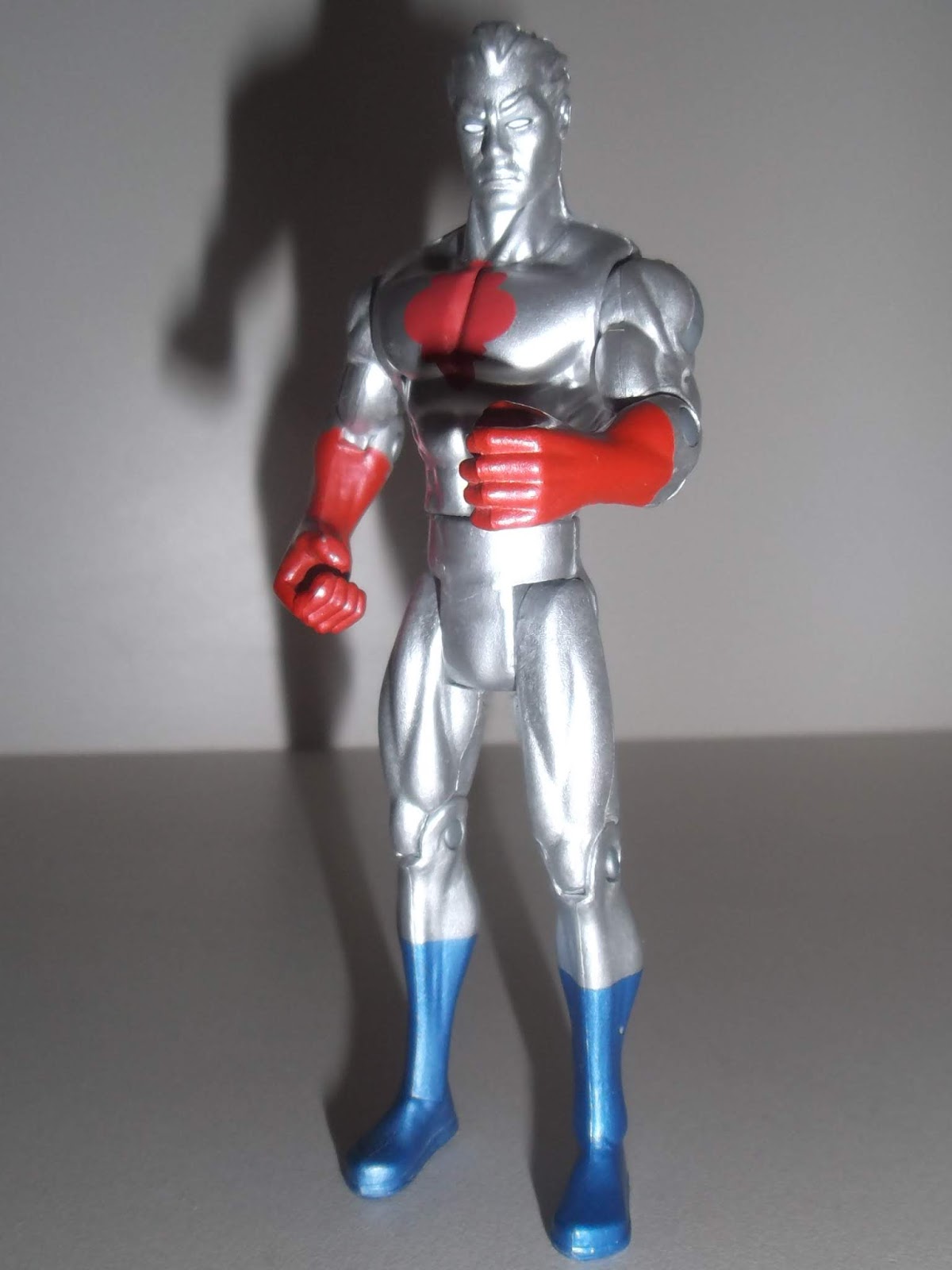 2 Minute Toy Break!: Captain Atom!