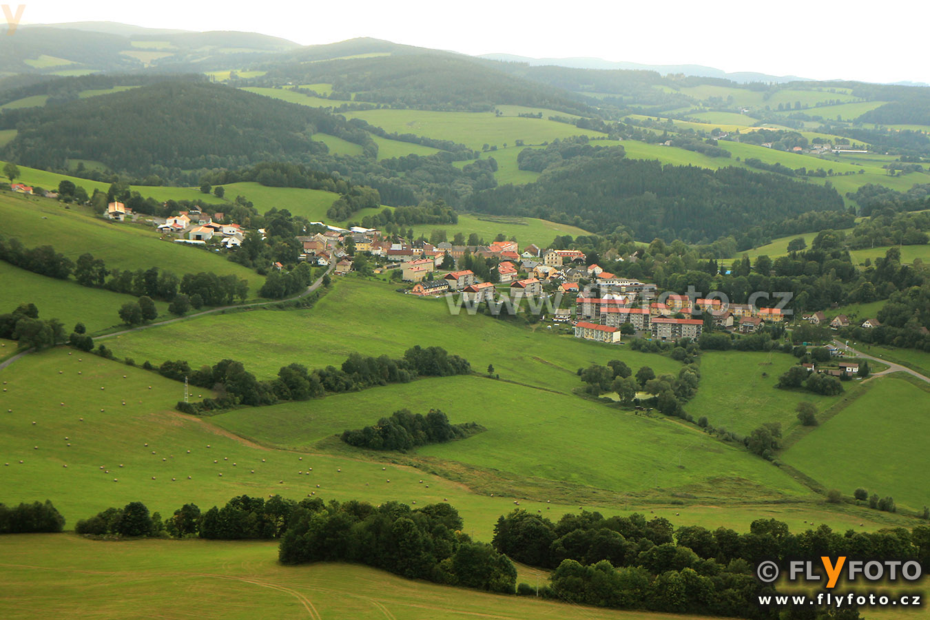 FLyFOTO letecká fotografie a video: Hartmanice