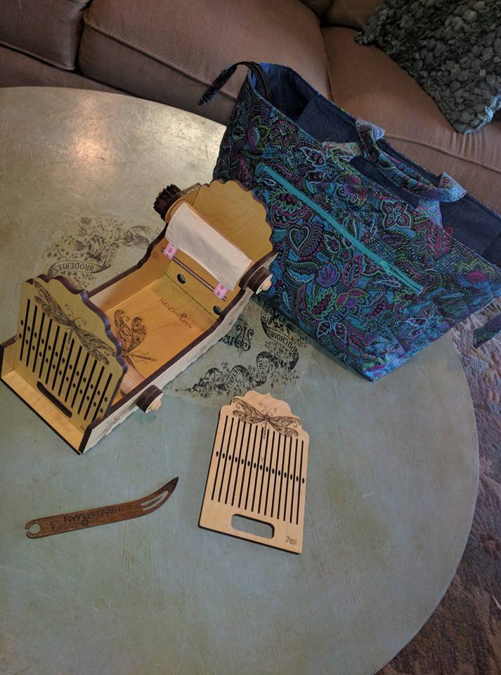 She's just a girl who creates...: Mini Box Tape Looms