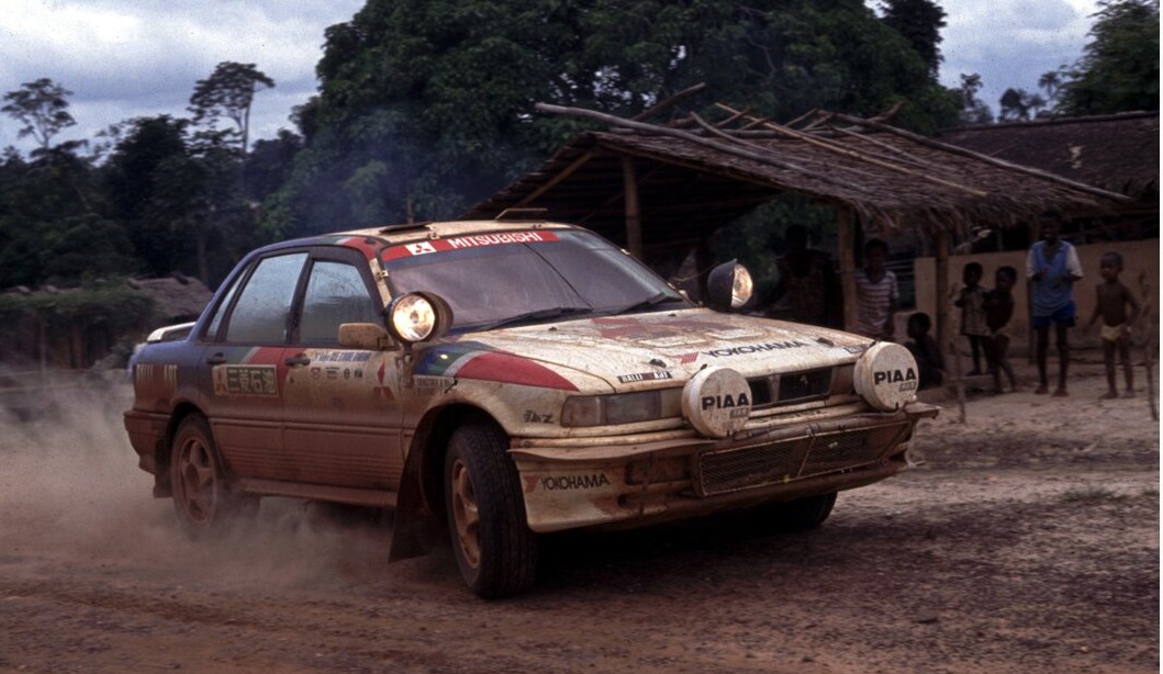 7 Kenjiro SHINOZUKA - John MEADOWS Mitsubishi Galant VR-4 40 Rally ...