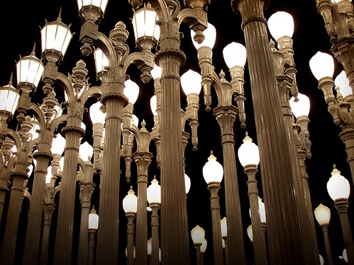 Travessia Poética: CHRIS BURDEN: BODY ART E PERFORMANCE