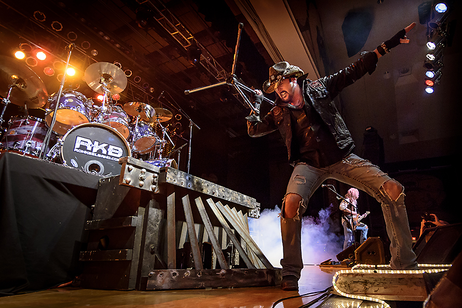 Chad's Concert Pix: Ron Keel Band, Mitchell, South Dakota