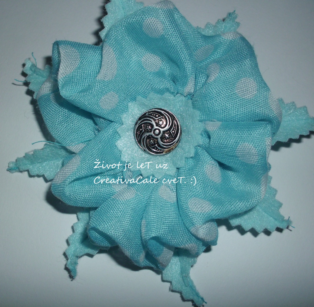 CreativaCale: Unikatni cvetovi 2 / handmade mix fabric flowers