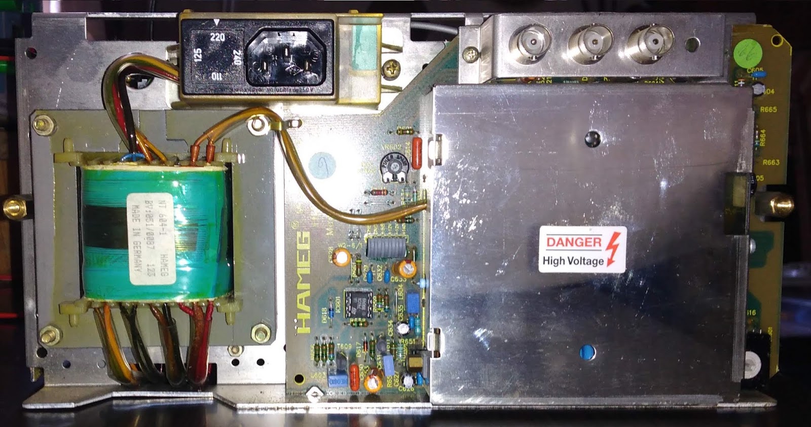 Hameg HM604 Photographs - Page 1