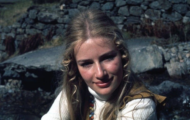 Beautiful Found Photos of a Scottish Girl in the Early 1970s ~ Vintage ...