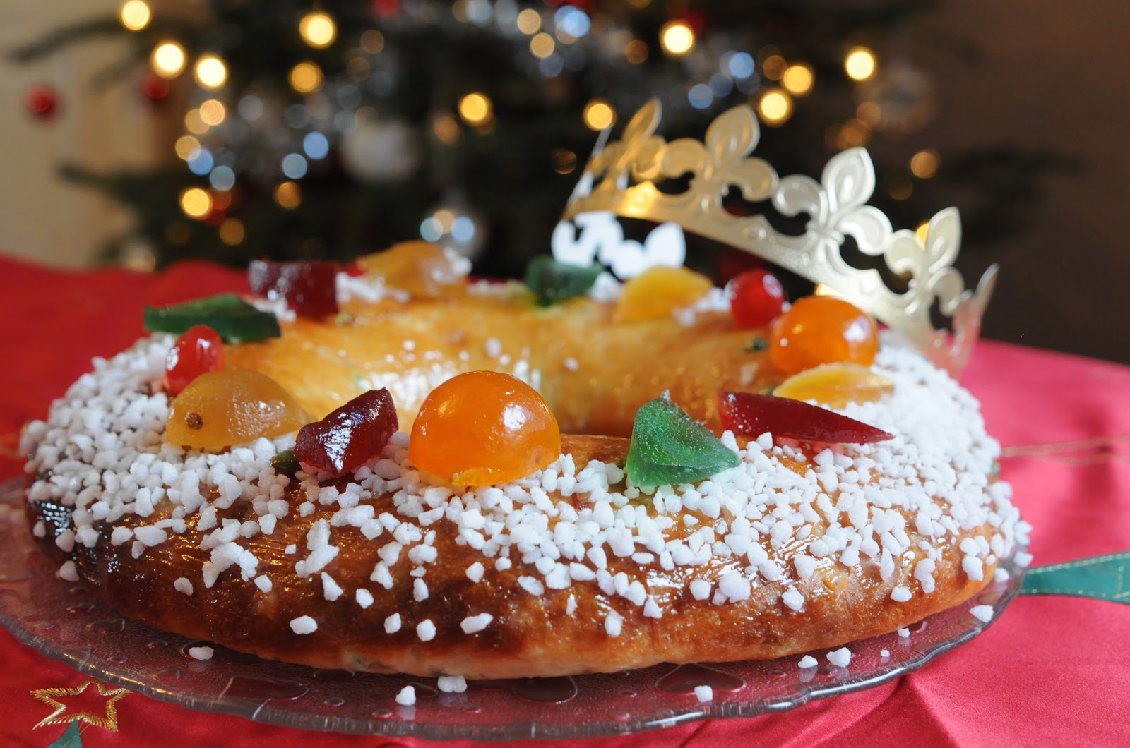 13 desserts, chacun: Gâteau des rois provençal ou brioche des rois