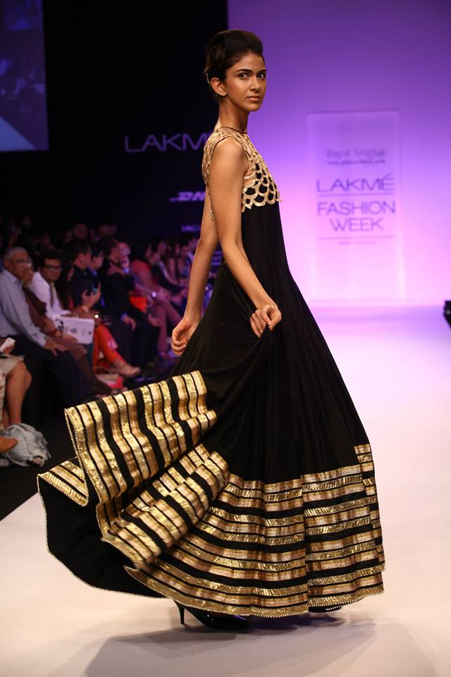 Stylefluid Trendz: ‘Char Bagh’ by Payal Singhal-Autumn/Winter 2013-14 ...