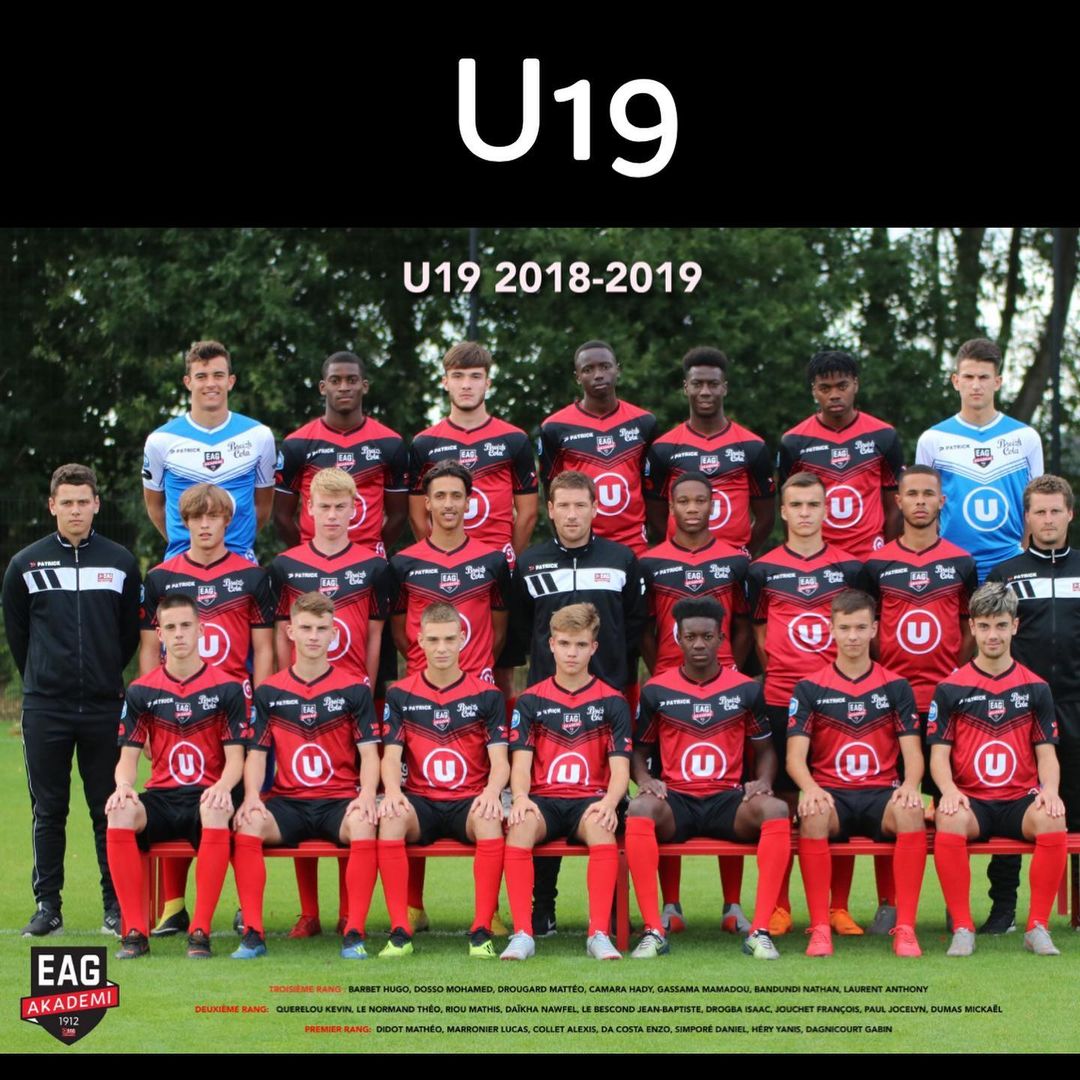 Photos of Isaac Drogba in the field