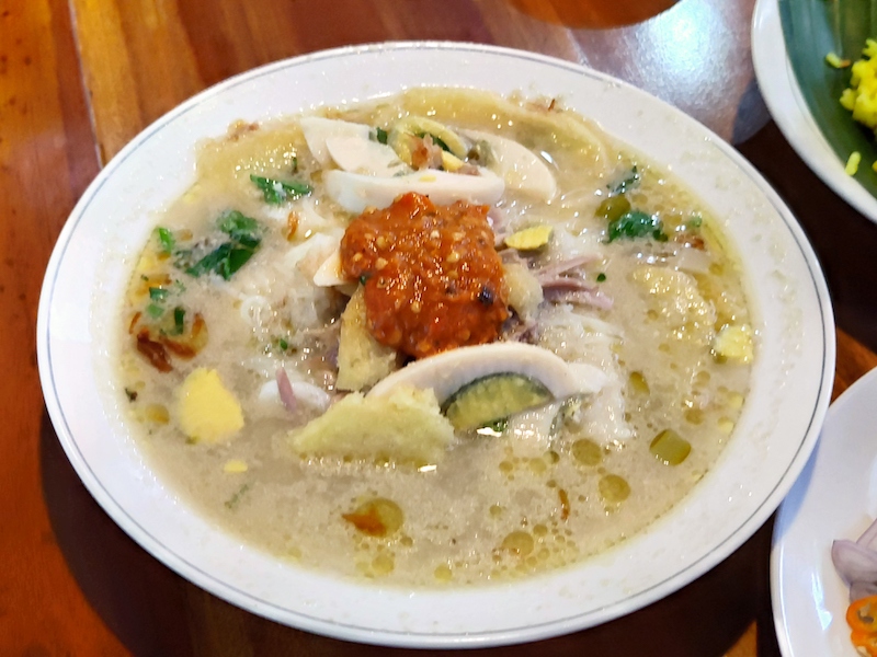 Menikmati Kuliner Khas Banjarmasin di Rumah Banjar Garden Resto Solo ...