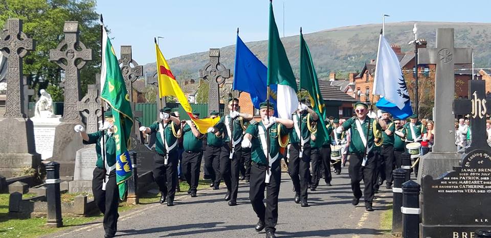 El norte de Irlanda: Conmemoración de Pascua de Saoradh en Belfast y Derry