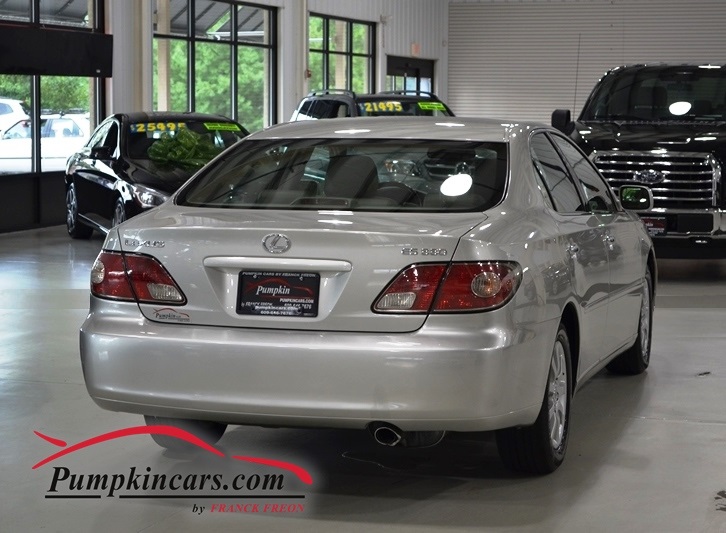 Make this Millennium Silver Lexus ES330 YOURS!!