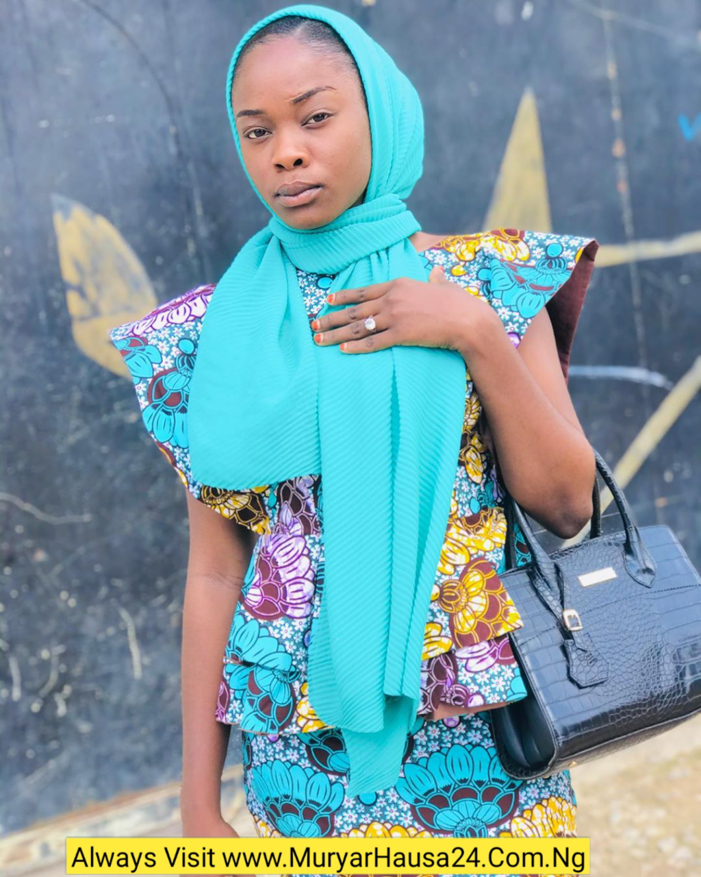 Kalli Zafafan Hotunan Minal Ahmad - MURYAR HAUSA24 ONLINE MEDIA