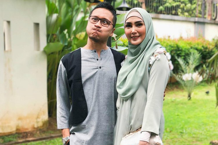 Pukulan Balik Arie Untung untuk Ernest yang Persoalkan Ukhuwah di 812 ...