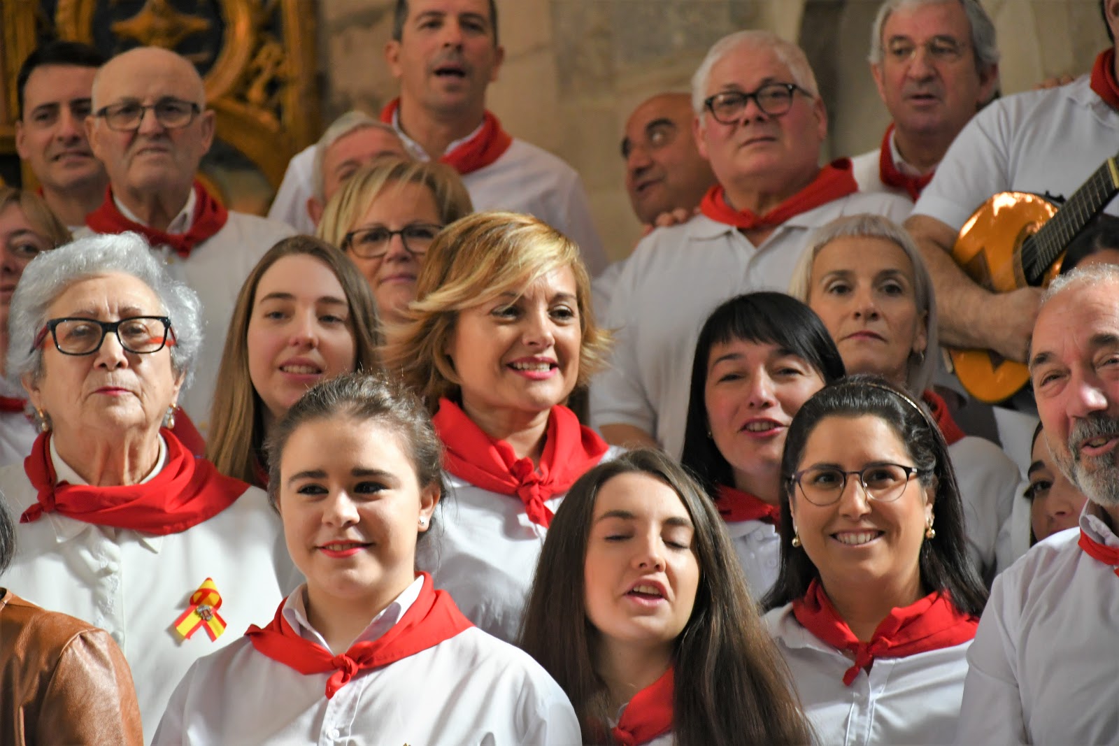 Jotas y Joter@s: Misa Navarra (Campanas del Alba) Homenaje a Tomás ...