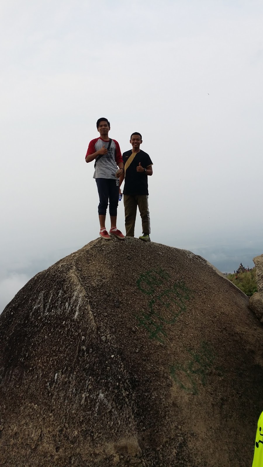 airikamalek: Menawan Puncak Broga
