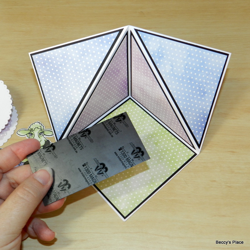 Beccy's Place: Tutorial - Triangle Corner Pop Up Card