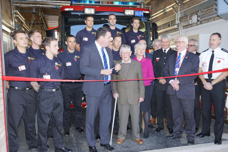 Nigel Fisher's Brigg Blog: VETERANS ATTEND BRIGG FIRE STATION CEREMONY