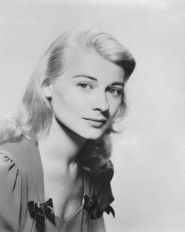 40 Beautiful Photos of Hope Lange in the 1950s and ’60s ~ Vintage Everyday