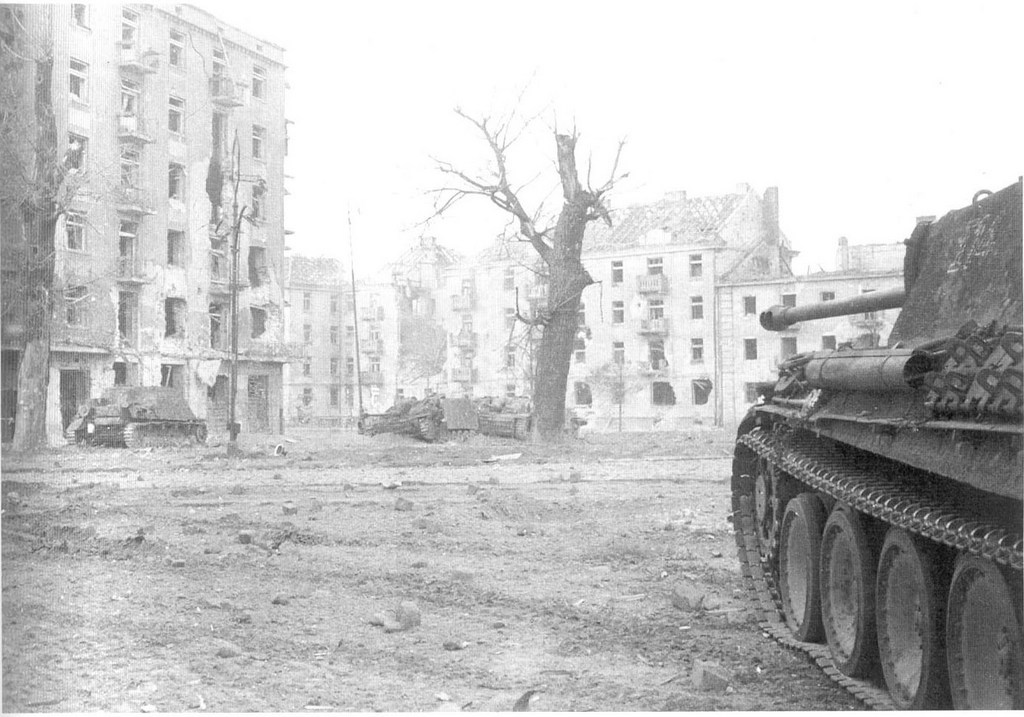 Polish Greatness (Blog): Warsaw Uprising 1944: August 13 - German Tank ...