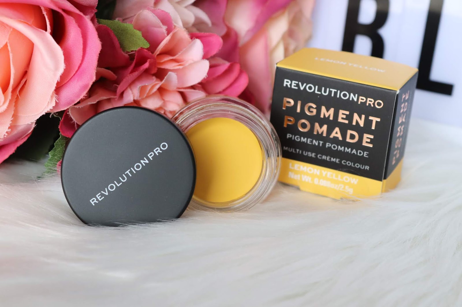 Revolution Pro - Pigment Pomade | review - Beauty With En