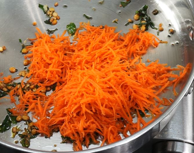 Rava Idli Recipe / Instant Rava Idli | Steffi's Recipes