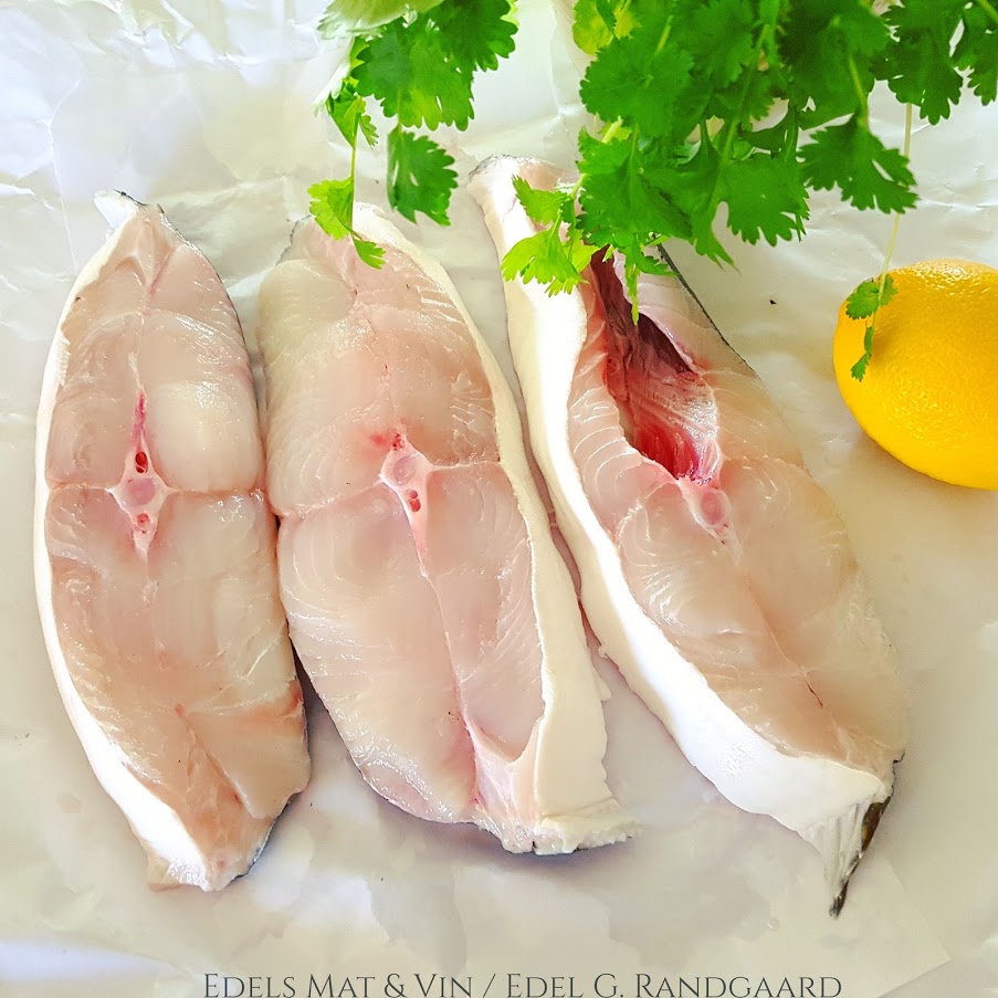 Edels Mat : Kokt kveite med agurksalat og sandefjordsmør