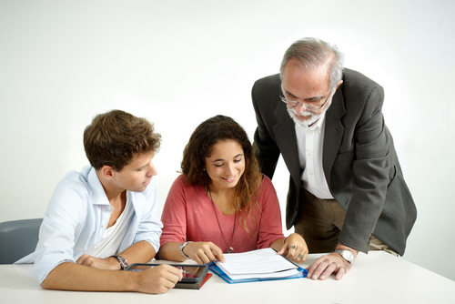 ESLPOD 61: A Conversation between a student and his prof. - Let Your ...