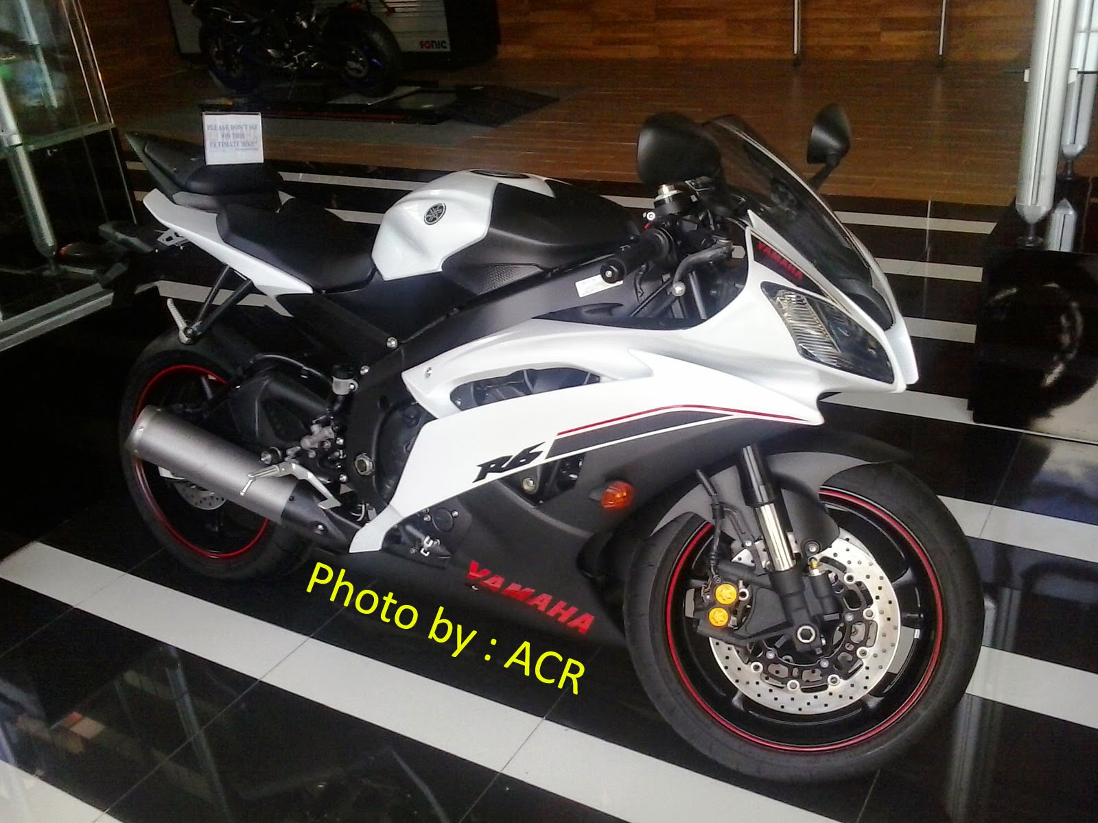 ACR Blog: Yamaha YZF-R6 di FSS Yamaha Bali Ada yang Versi Modifikasi Lho.!
