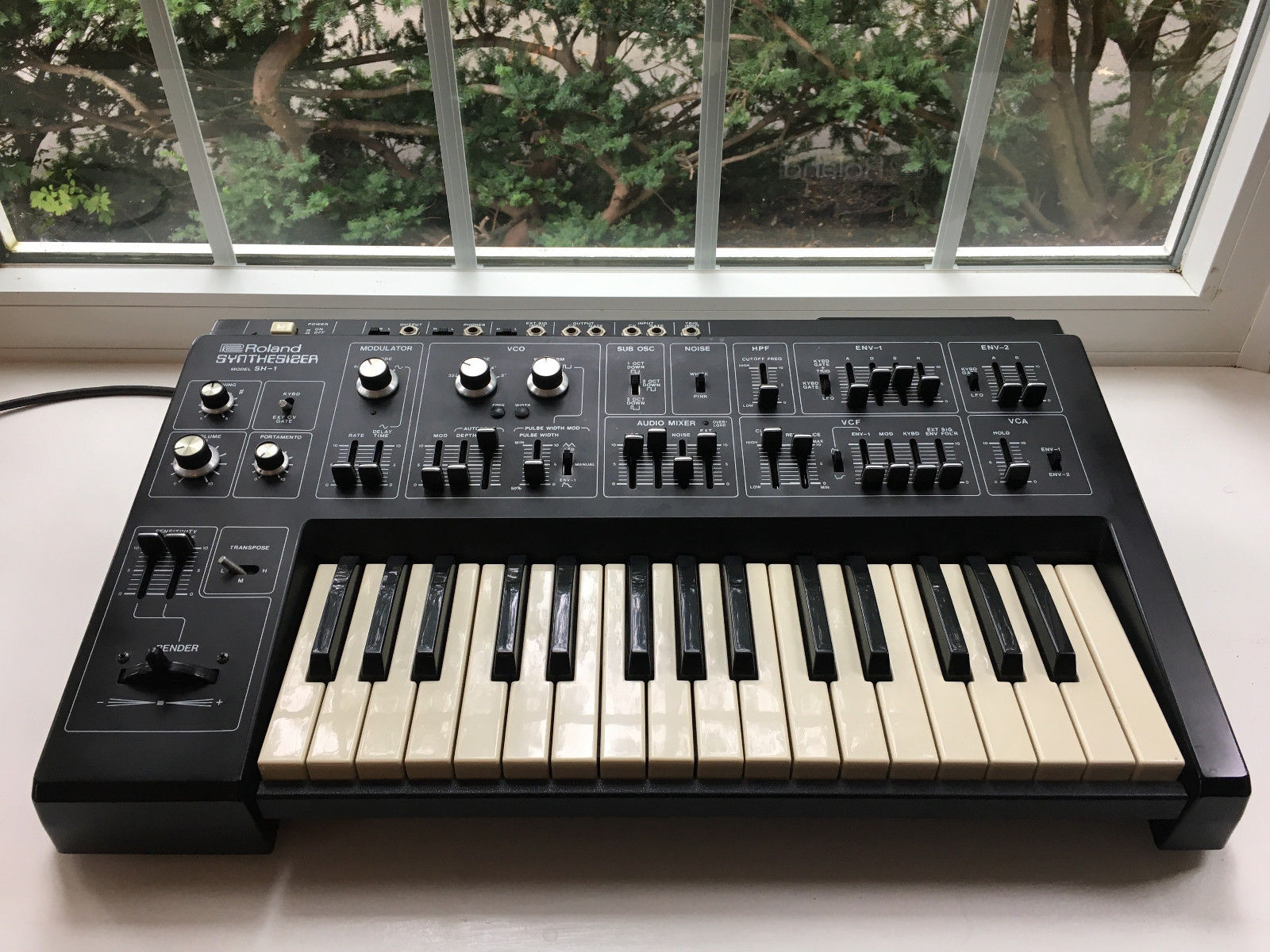 MATRIXSYNTH: Roland SH-1 Analog Monophonic Synthesizer