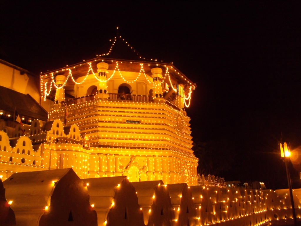 Eden Sri Lanka: Beautiful moments at City of Kandy