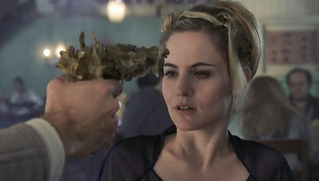 "eXistenZ", David Cronenberg ~ Cineticamente