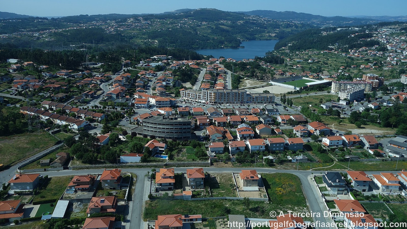 A Terceira Dimensão: Alpendorada e Matos