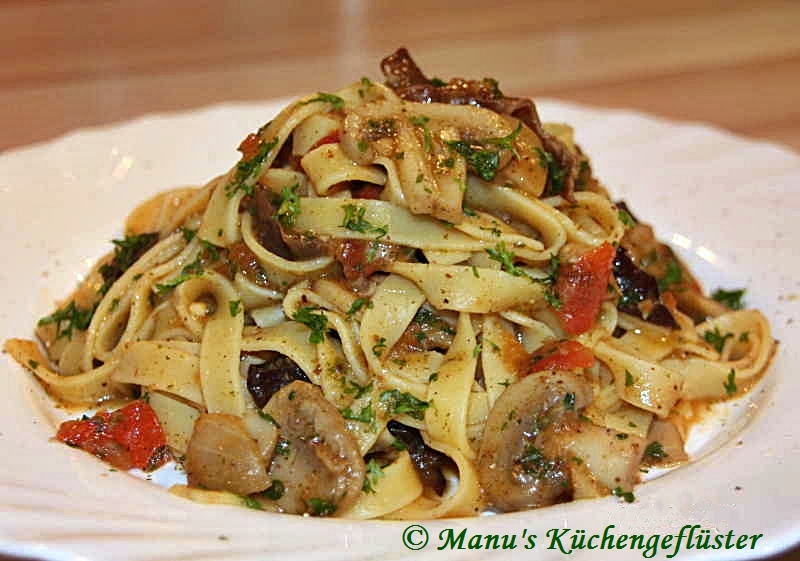 Manus Küchengeflüster: Tagliatelle mit Pilzsauce