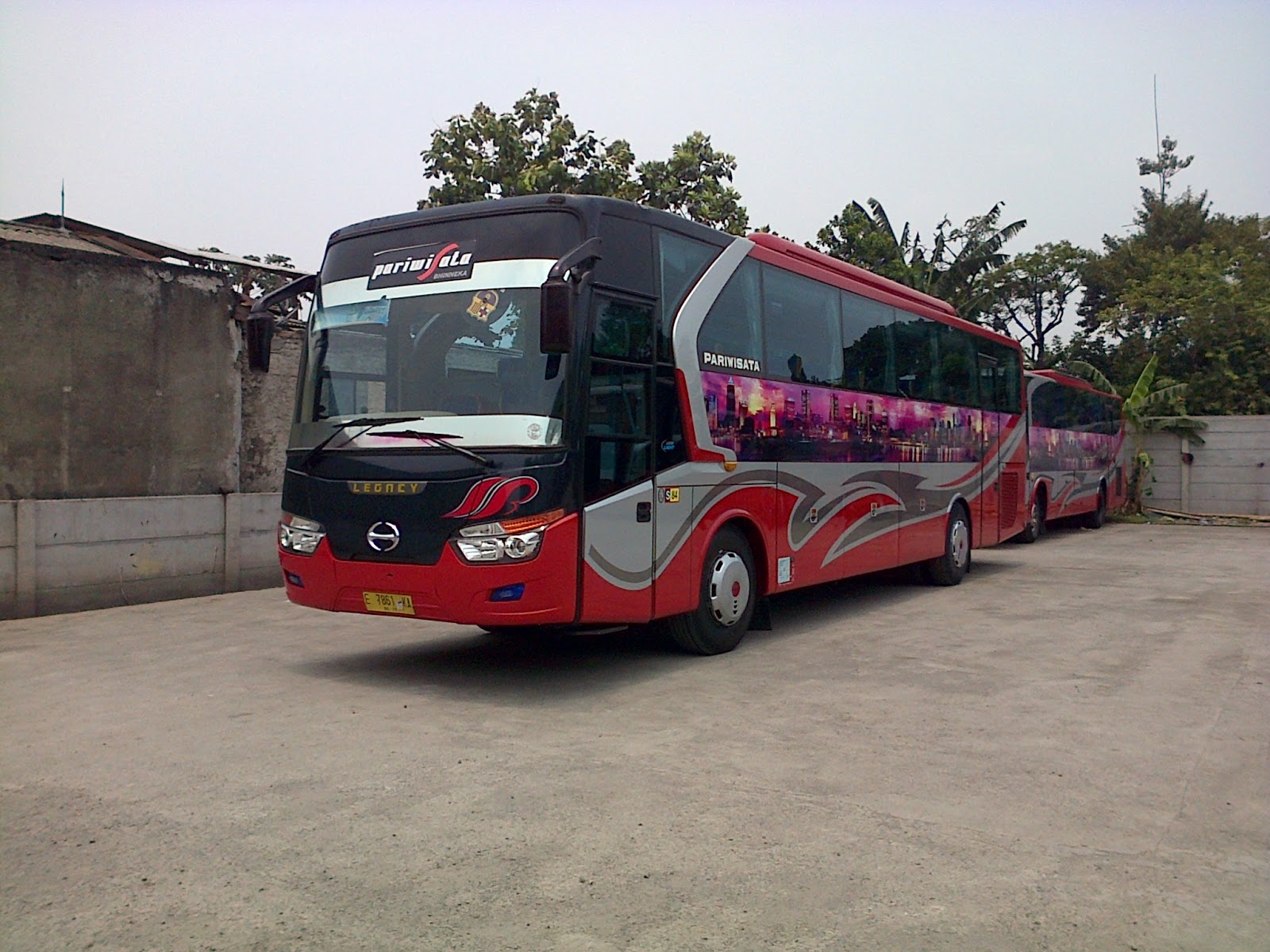 Bus Bhineka Sangkuriang Pariwisata | Harmans Transport Call : 081210100273