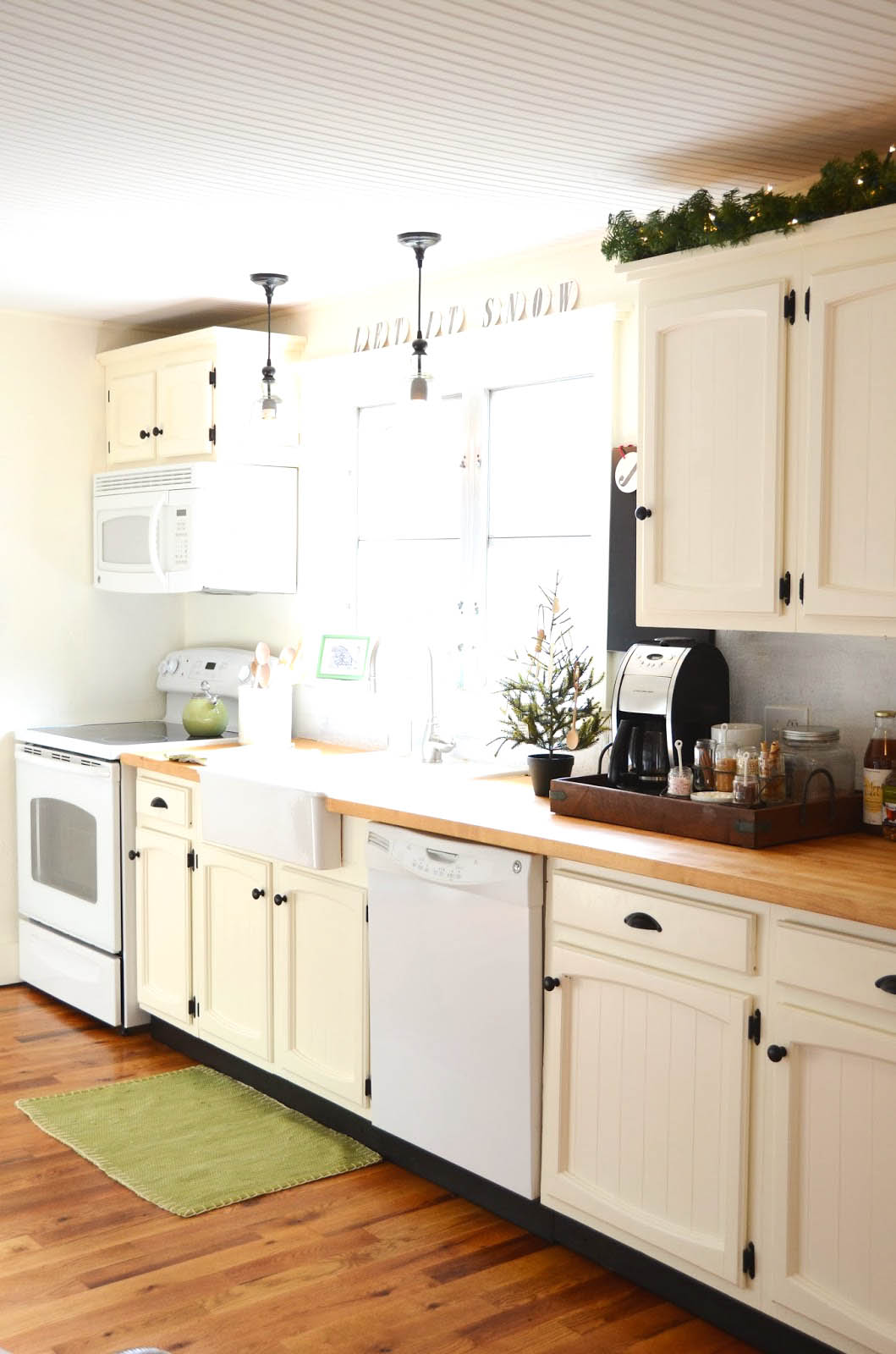 IRON & TWINE: What's Your Style Series | Our Kitchen & Giveaway