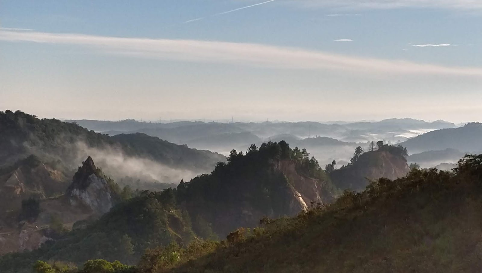 Quem Ama o Feio... Bonito Lhe Parece: Trilha do Morro do Cal - Campo ...