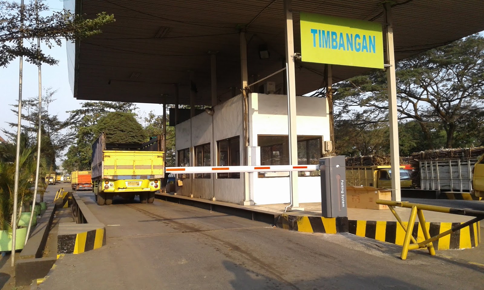 Jual Barrier gate portal otomatis untuk jembatan timbang ~ Palang ...