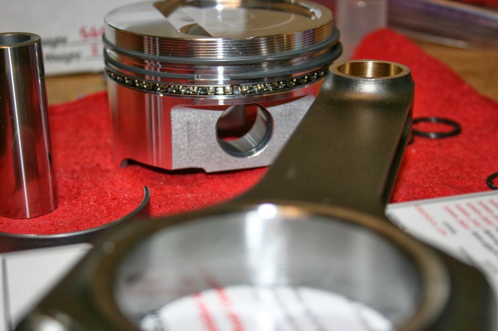 The Cobra Replica: Piston assembly and installation.