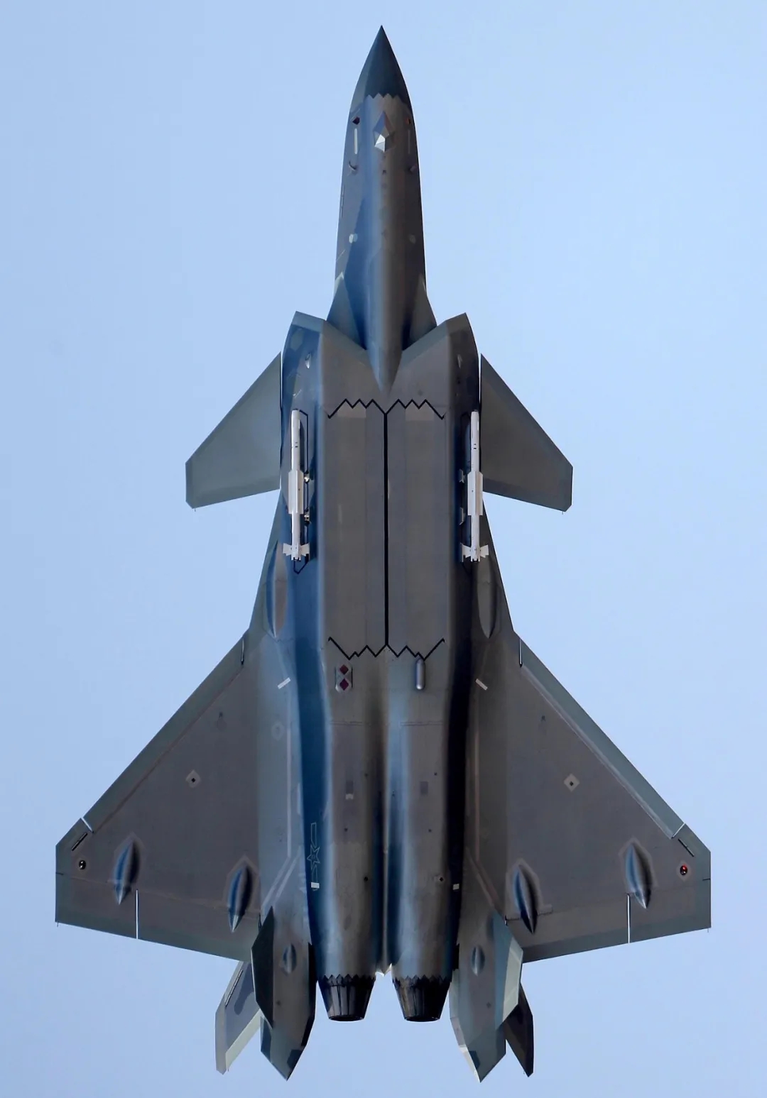 China Defense Blog: 20th anniversary of J-20