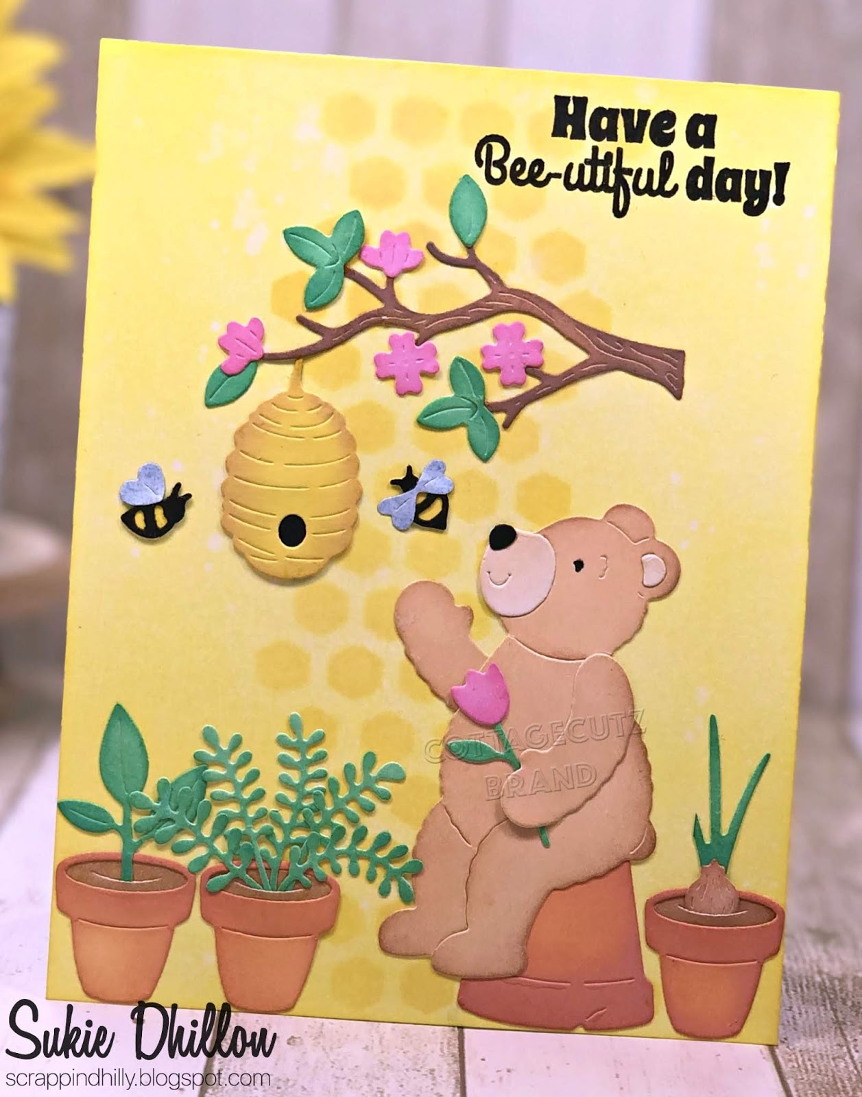CottageCutz: Have a Bee-utiful Day!
