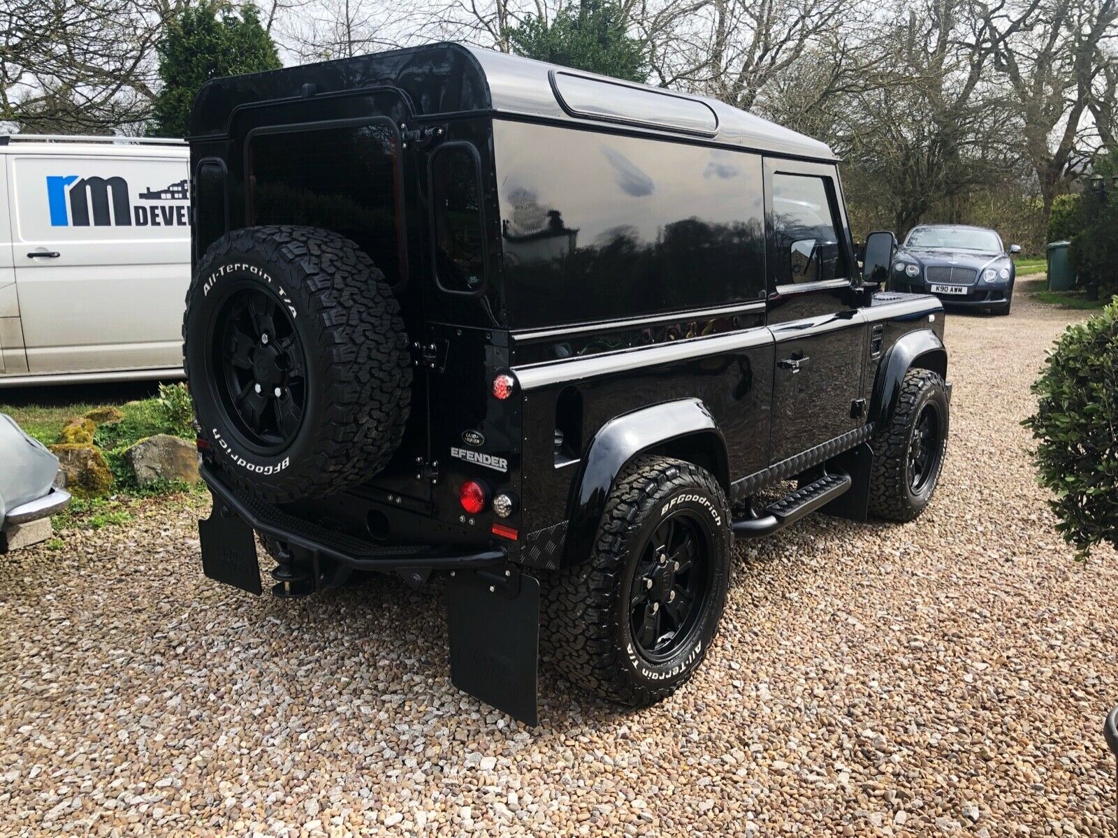 Landrover Defender: Land Rover Defender 90 tdci Black Edition