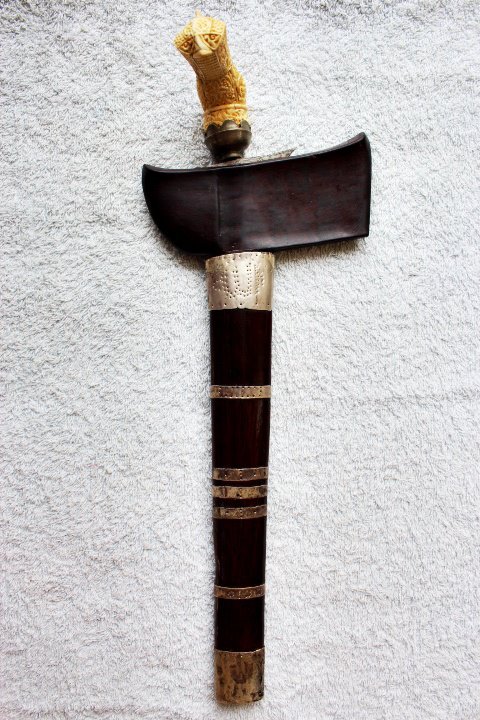 Badai Mencak Kelambit Biru: Keris Lama Luk 9 berabjad/kalimah , Very ...