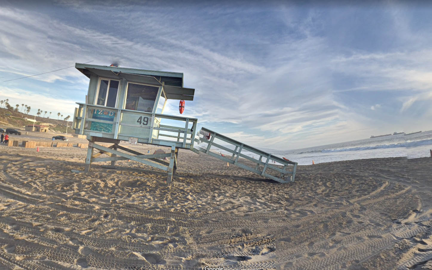 Everything The O.C. : Behind the Scenes: Marissa's Lifeguard Tower Set!