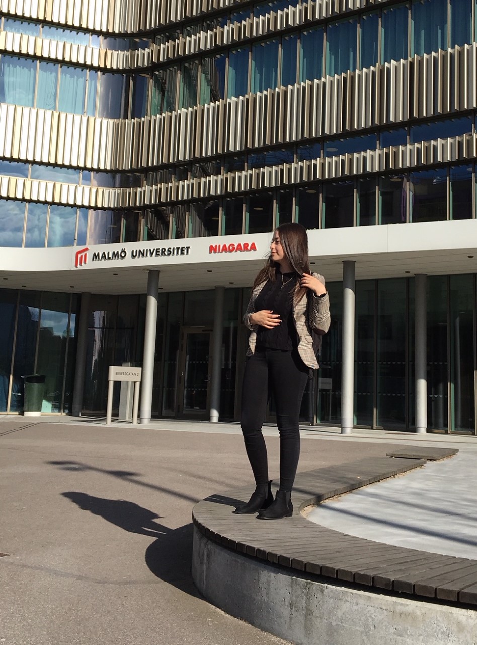 Jerry's déjà vu: Isabella's Master Graduation