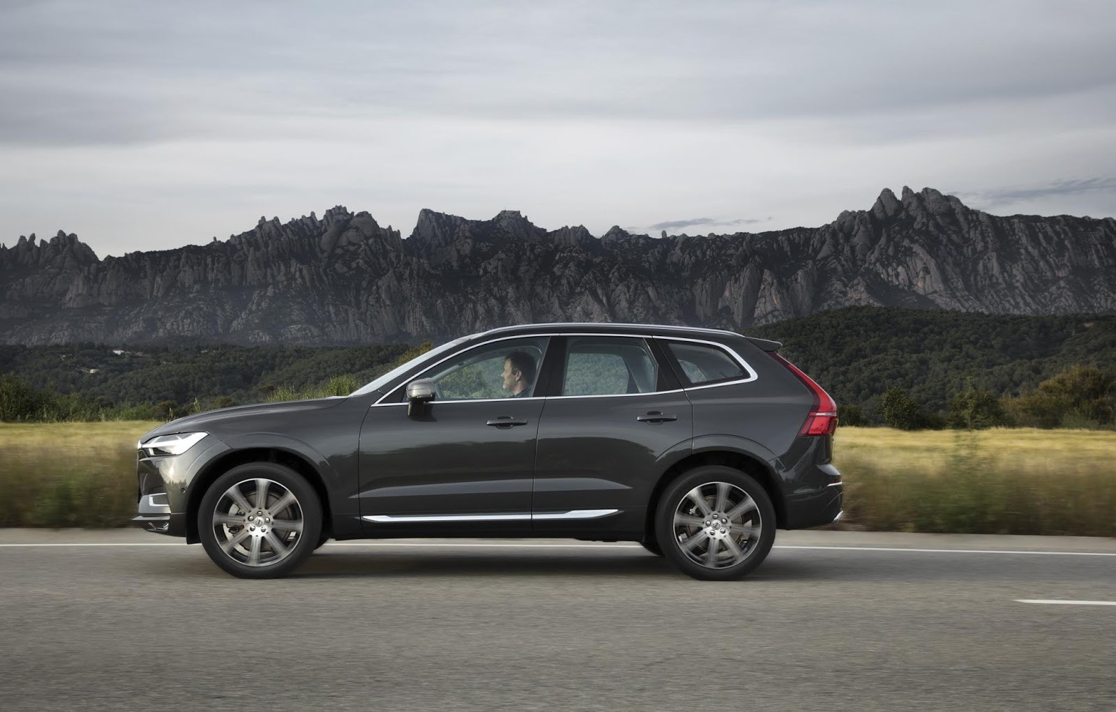 Volvo XC60 2019 Diesel chega ao Brasil: preço R$ 276 mil