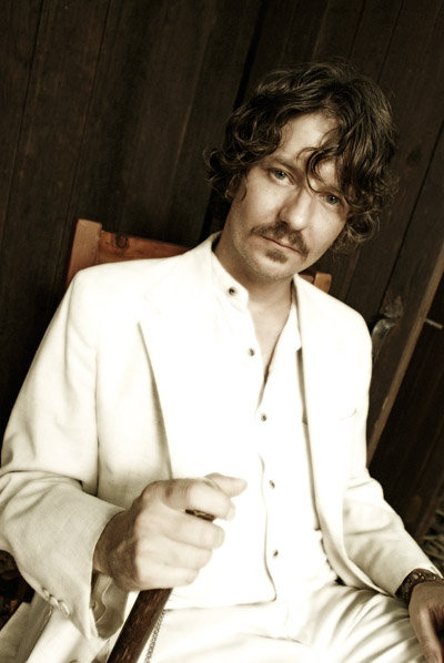 PSYOUTHERN: Posthaste vs. Guitarist Jon Sanchez