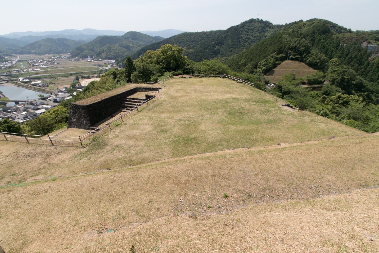 Sashiki Castle -Small masterpiece of excellent castle builder- | Ken's ...