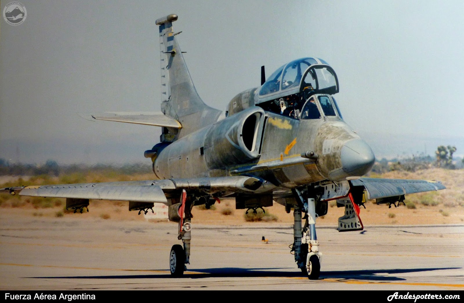 AndeSpotters: 20 Años del OA/A-4AR Fightinghawk en la Fuerza Aérea ...